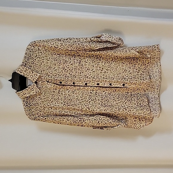 Multiples | Tops | Euc Womens Multiples Size Medium Buttondown Animal ...